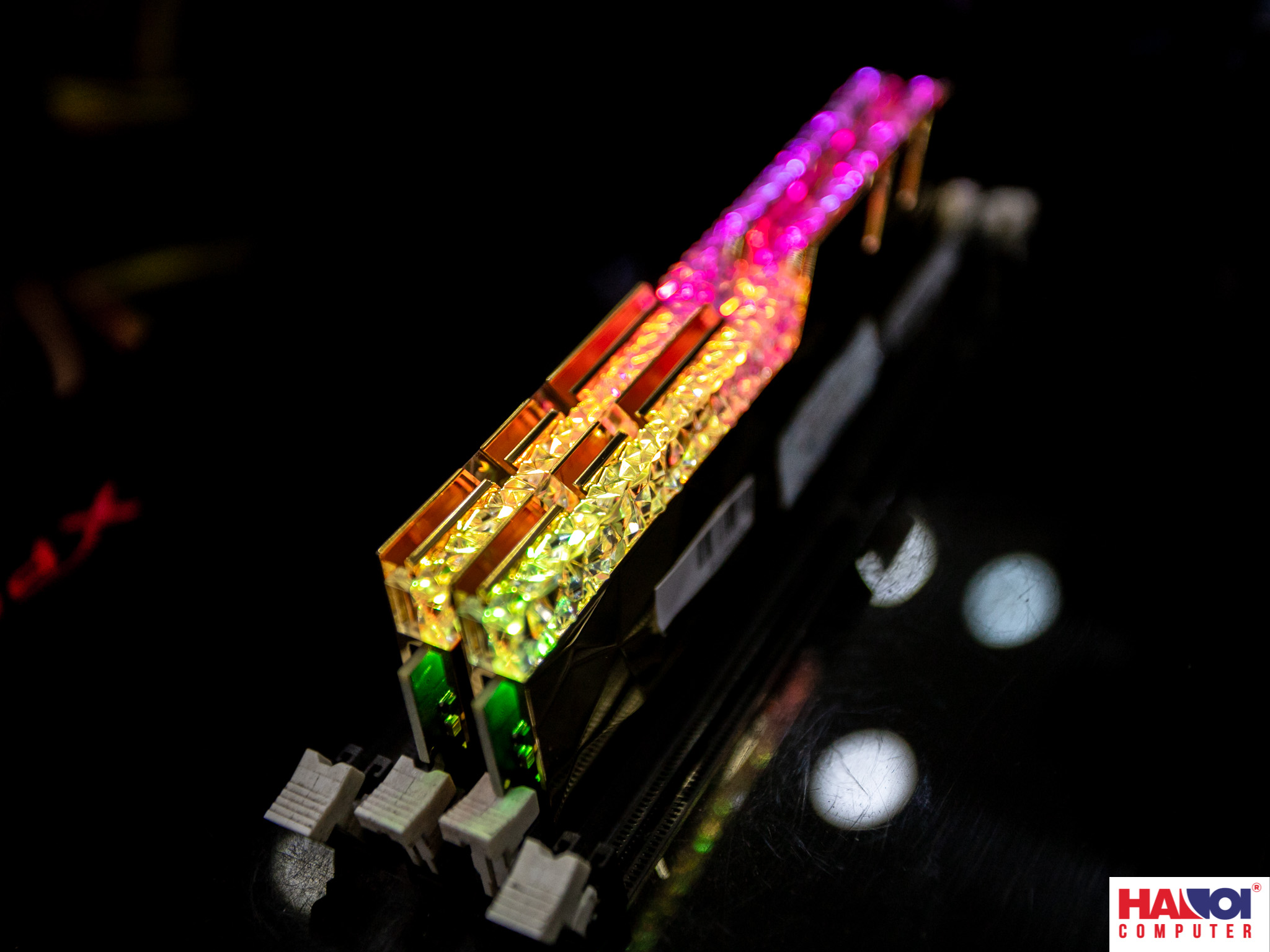 Trên tay GSkill TridentZ Royal Elite: Vua của các loại RAM