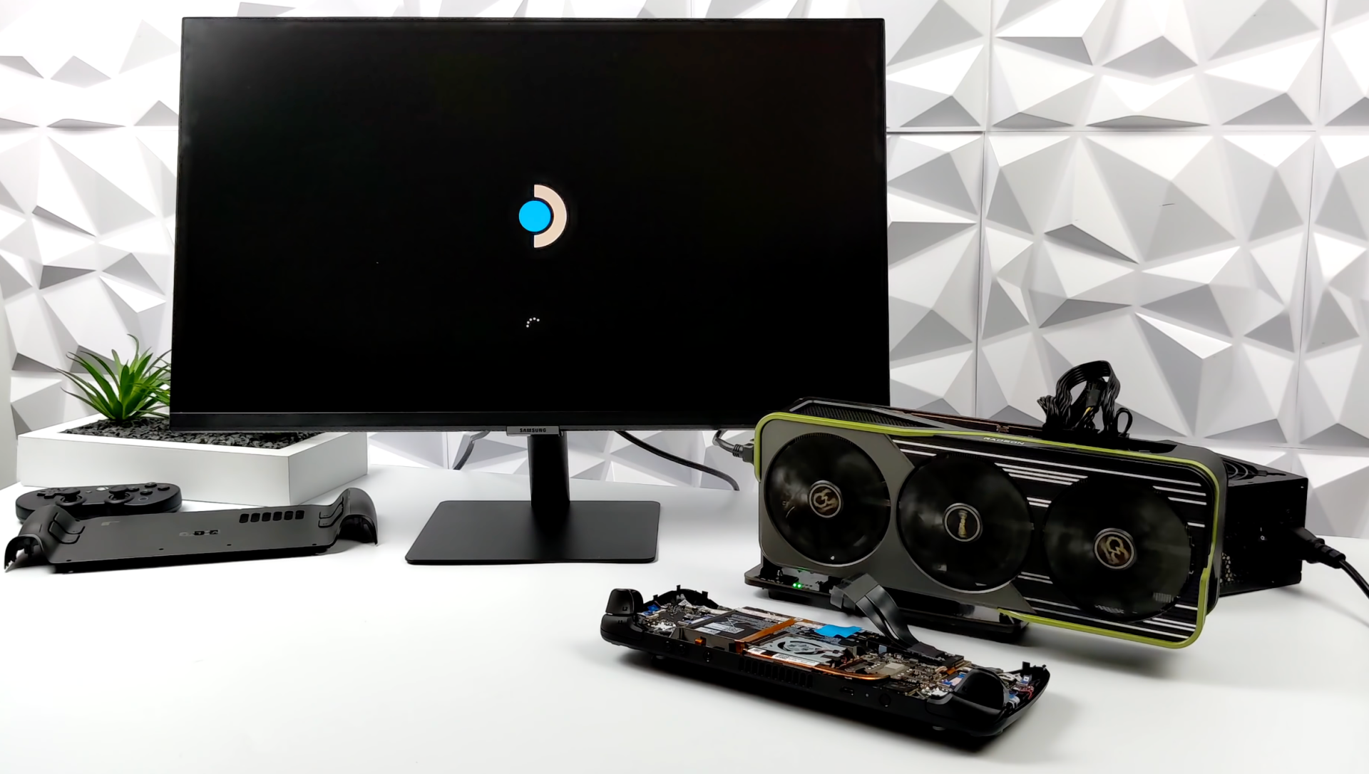 Sẽ ra sao nếu kết nối GPU rời với Steam Deck?